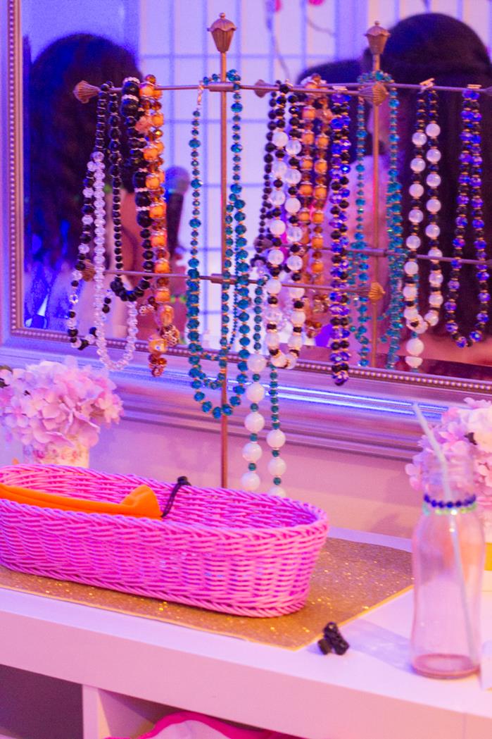 Kara s Party Ideas A Fashion Show Birthday Party Via Kara s Party Ideas