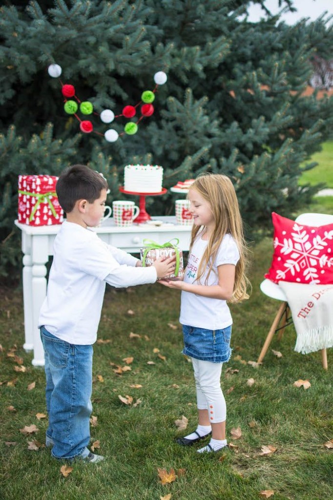 Kara's Party Ideas Elf Themed Holiday Christmas Party | Kara's Party Ideas
