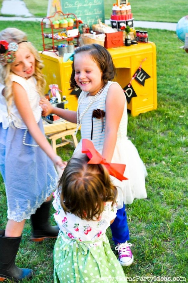 Kara's Party Ideas Back To School Vintage Schoolhouse Party | Kara's ...