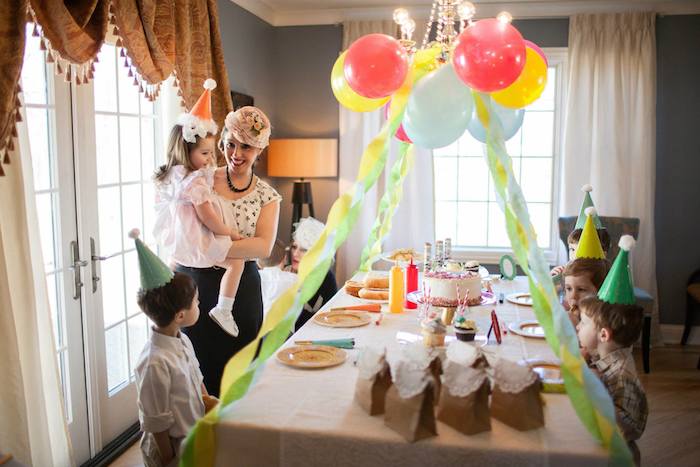 1940s Theme Party Decorations