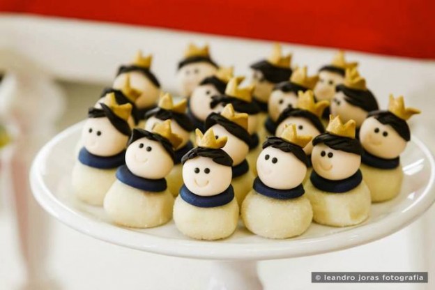 Kara's Party Ideas Royal Prince 1st Birthday Party | Kara's Party Ideas