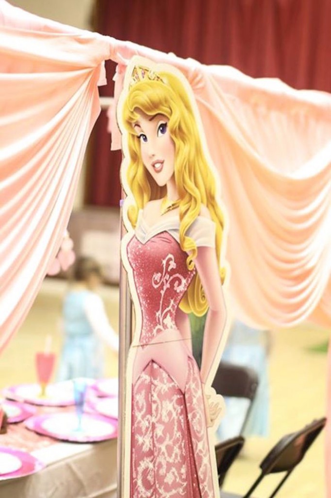 Kara's Party Ideas Glamorous Princess 5th Birthday Party | Kara's Party ...