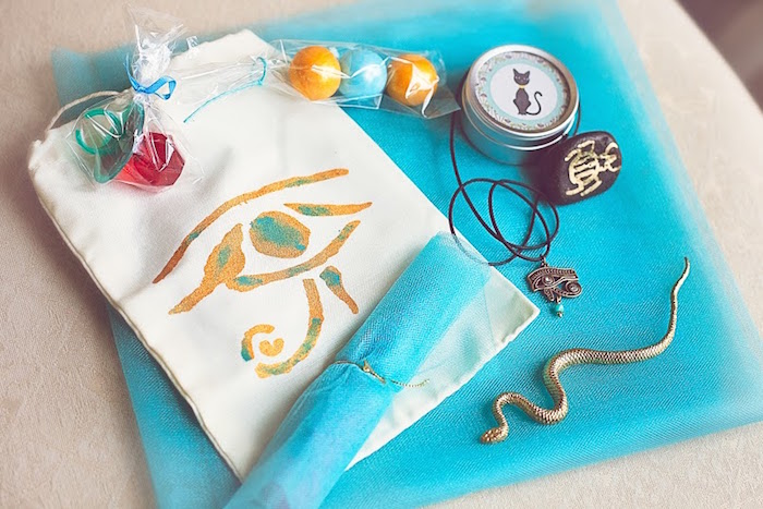 Kara's Party Ideas Cleopatra + Egyptian Themed Birthday Party