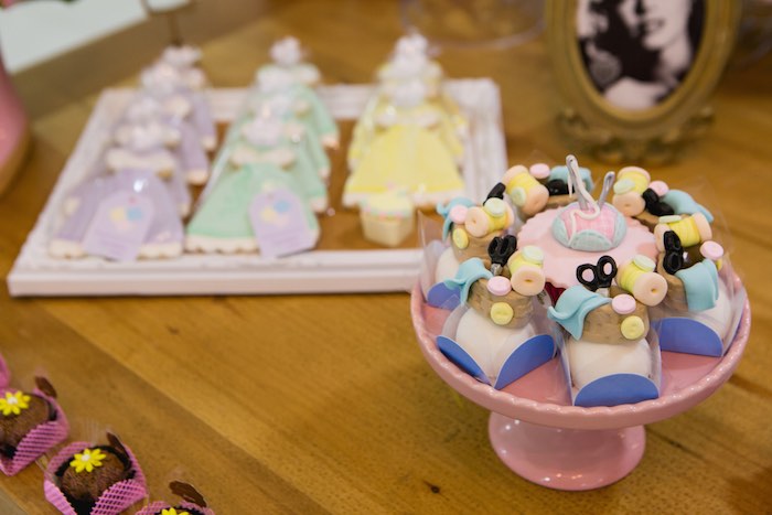 Kara's Party Ideas Elegant Boutique + Sewing Party | Kara's Party Ideas
