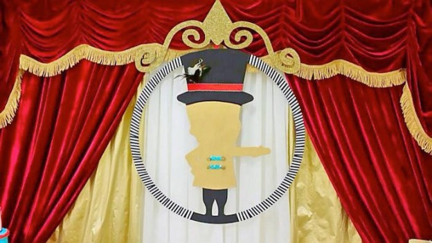 Kara's Party Ideas Glam "Cirque Du Bebe" Baby Shower | Kara's Party Ideas