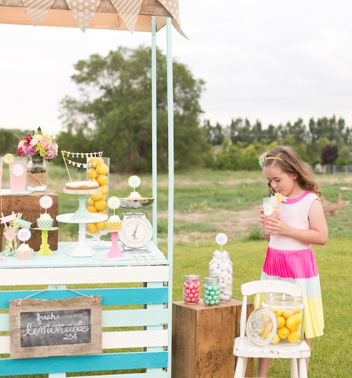 Kara's Party Ideas Lemonade Stand Party | Kara's Party Ideas