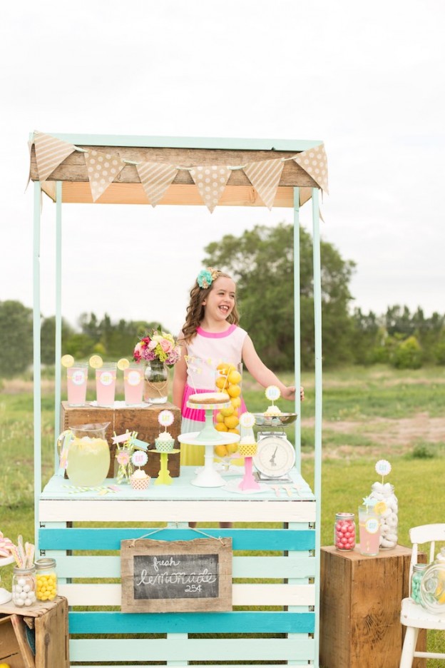 Kara's Party Ideas Lemonade Stand Party | Kara's Party Ideas