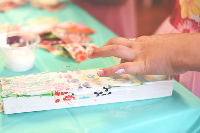 Kara's Party Ideas Craft + Sewing Themed Birthday Party | Kara's Party ...