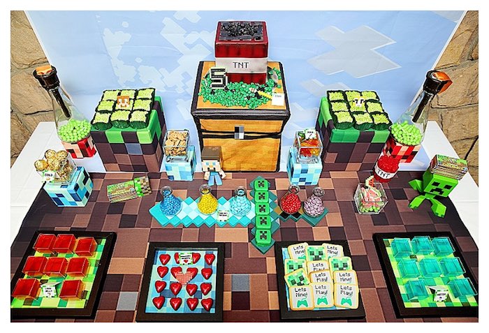 Kara's Party Ideas Pixel Minecraft Party | Kara's Party Ideas