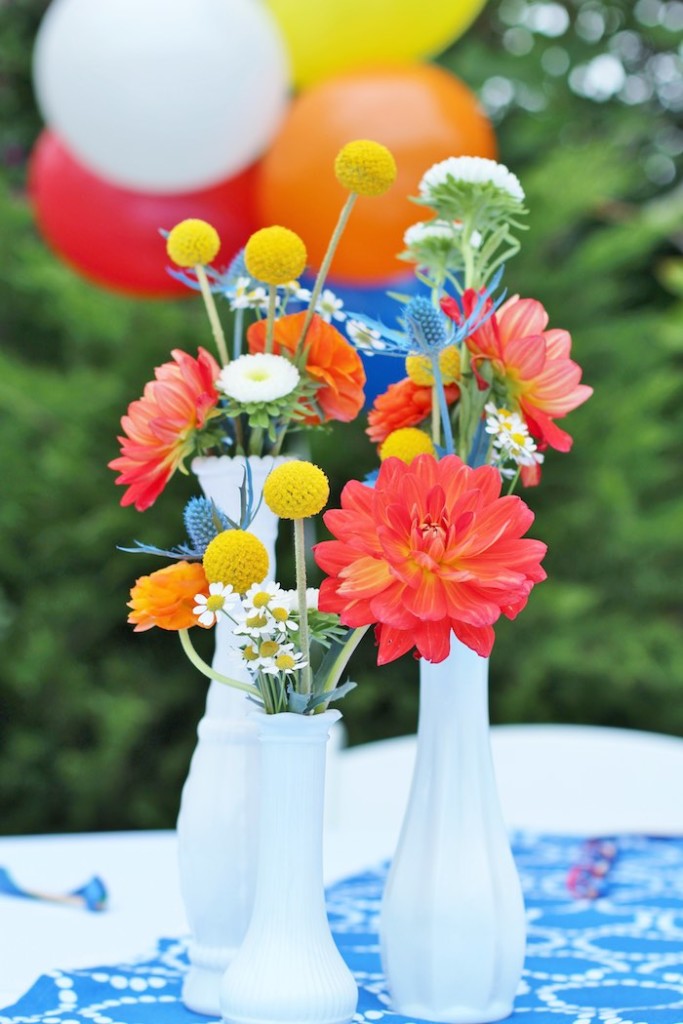 Kara's Party Ideas Primary Color Ball Birthday Party | Kara's Party Ideas