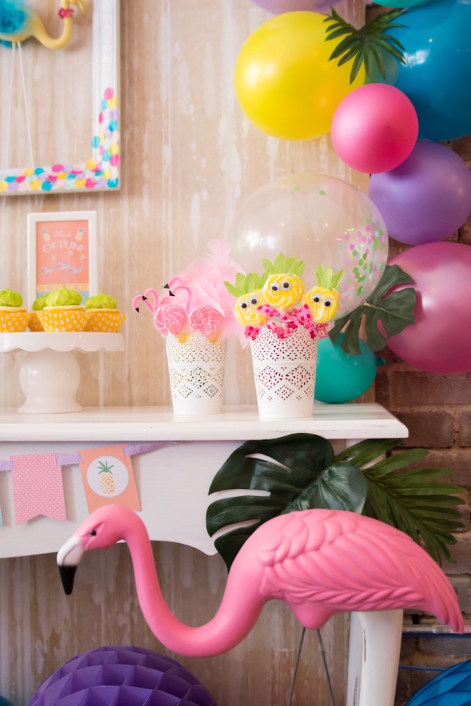 Kara's Party Ideas Flocks of Flamingos Birthday Party | Kara's Party Ideas