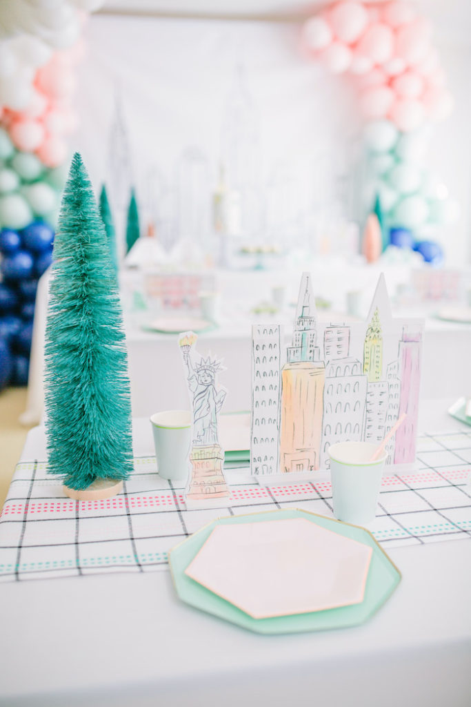 Kara's Party Ideas Pastel New York City Birthday Party | Kara's Party Ideas