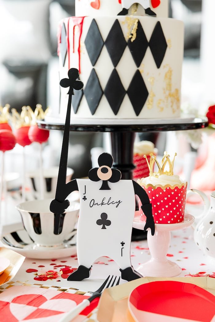 Kara's Party Ideas Queen of Hearts Party | Kara's Party Ideas