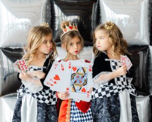 Kara's Party Ideas Queen of Hearts Party | Kara's Party Ideas