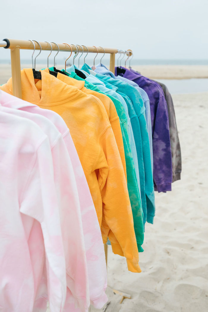 Kara's Party Ideas Groovy 10th Birthday Beach Party | Kara's Party Ideas