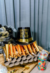 Kara's Party Ideas Midnight Masquerade - New Years Eve Party | Kara's ...