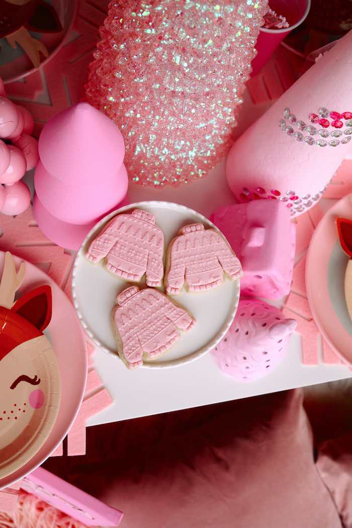 Kara's Party Ideas Pinkmas Christmas | Kara's Party Ideas